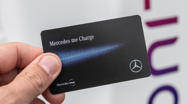 Ako nabiť Mercedes-EQ elektromobil? - MB Panónska